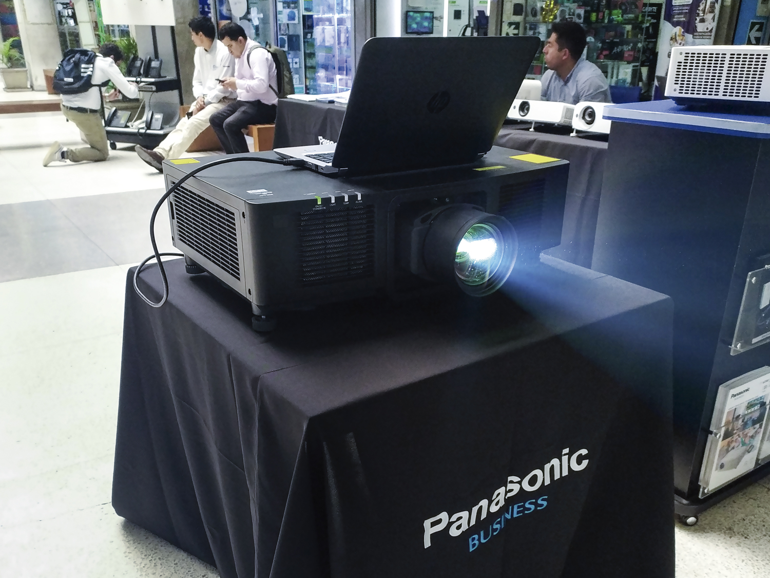 Panasonic Business presenta su nueva línea de productos - Deltron News